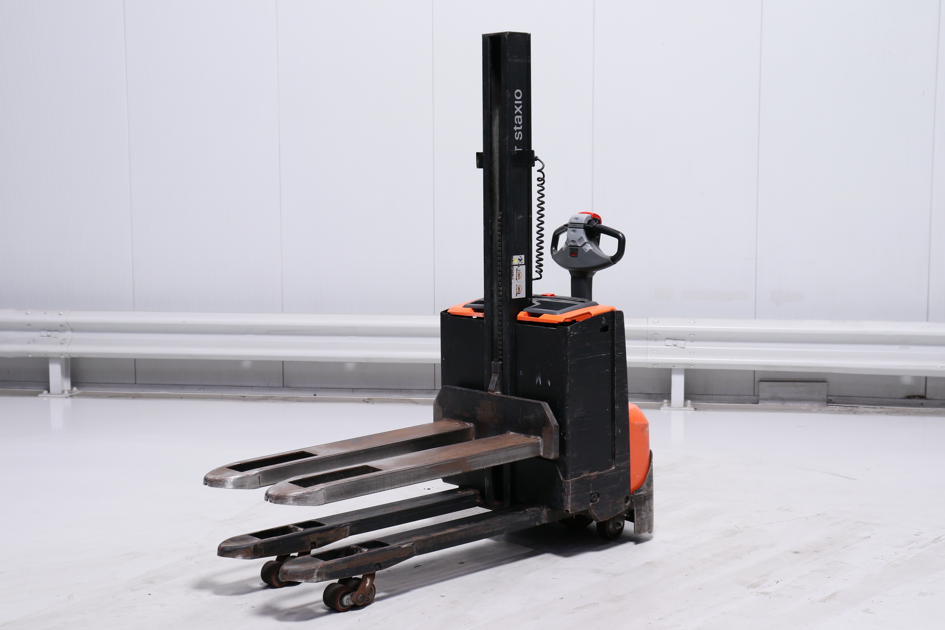 Used Pallet Stackers for sale | Lisman Forklifts